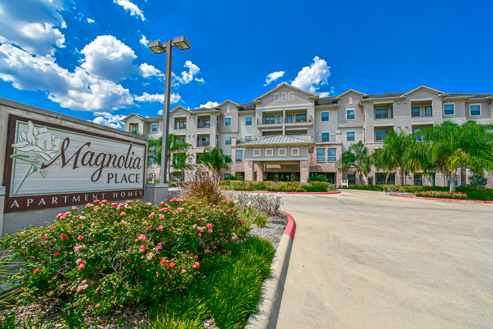 Magnolia Place Senior | Houston, TX | (713) 731-8100